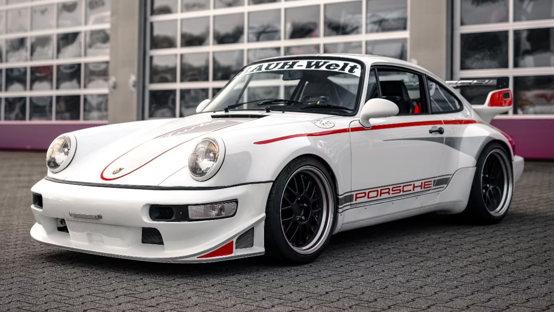 Porsche 911 Turbo 3.3 RWB (930) – Widebody RAUH-Welt Begriff, 403 HP ...